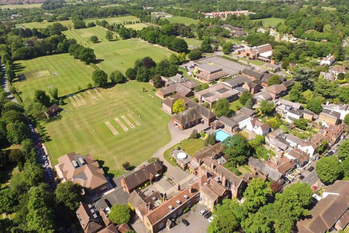 University - 英識教育